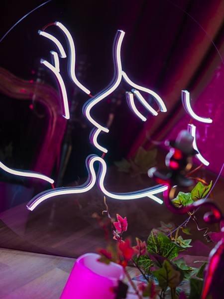 NEON UNDERGROUND – Stunning Custom LED Neon Signs and Wall Art
